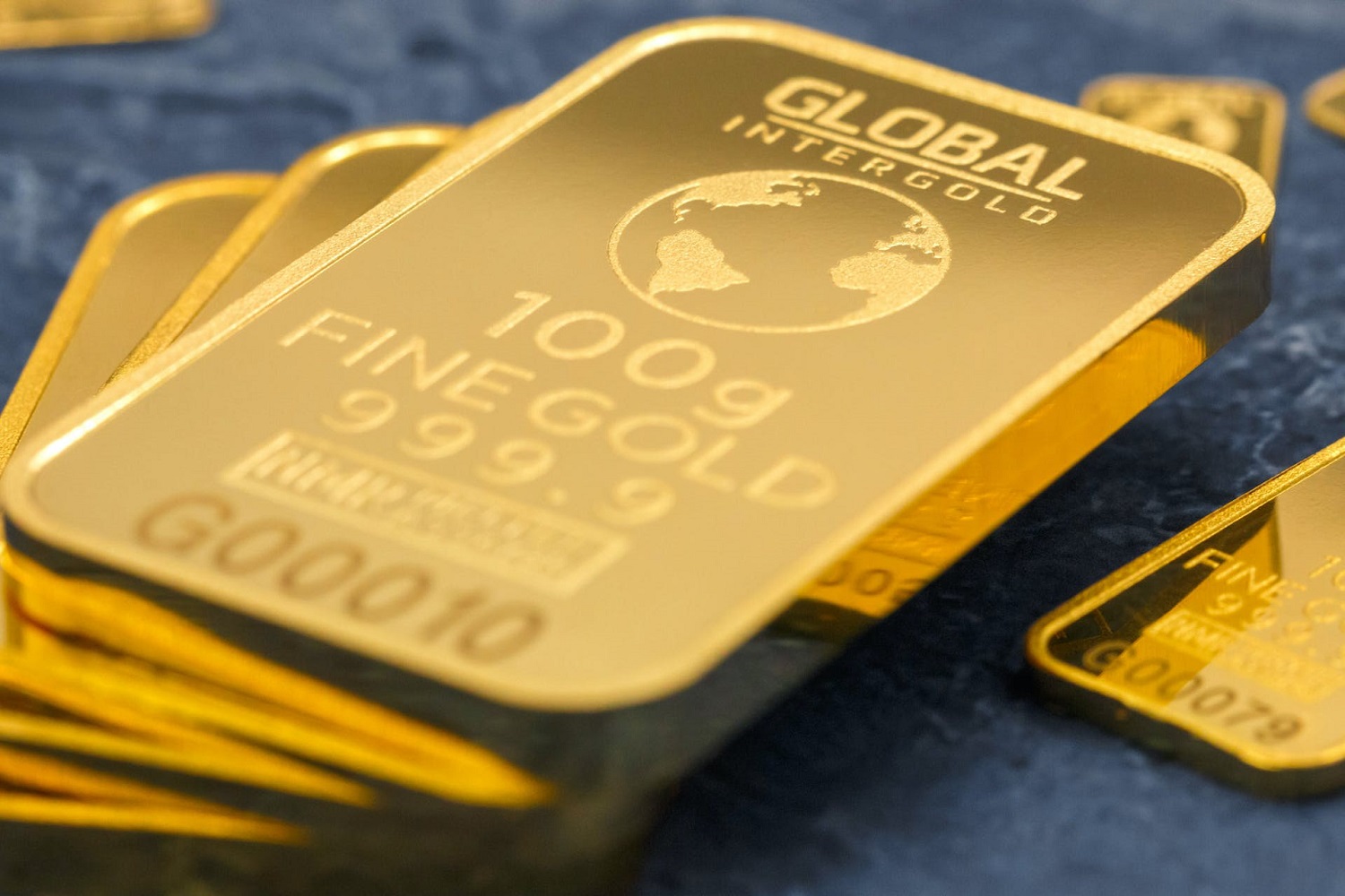 Gold IRA Vs Physical Gold - What Are The Main Differences? - RRSP ...